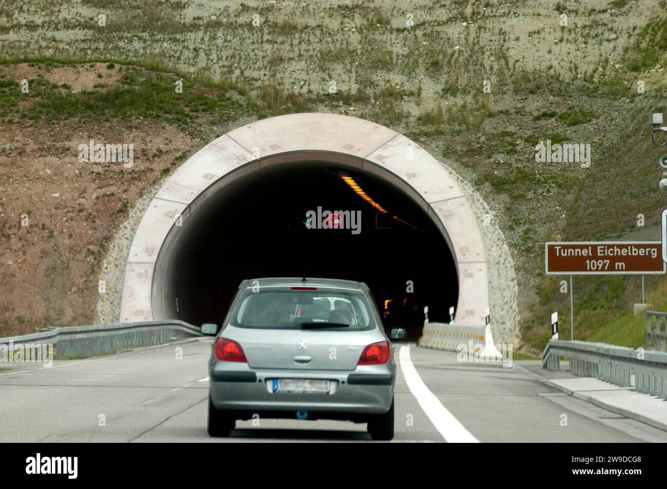 Tunneleinfahrt , Autobahn A71, Deutschland, BLF *** Tunnel entrance ...