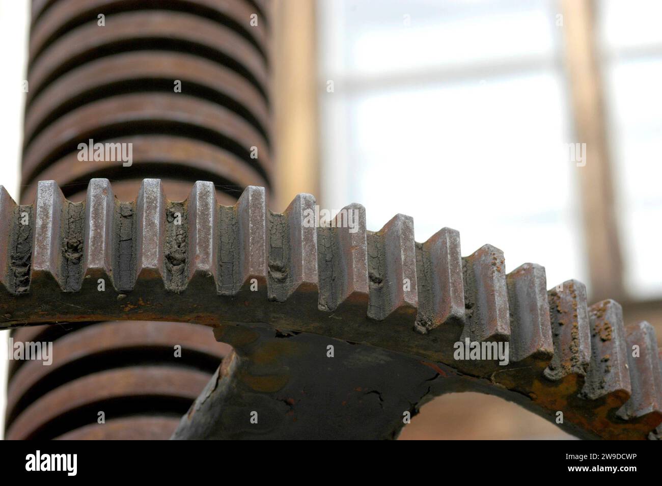 Gewindestange mit Zahnrad , Deutschland, BLF *** Threaded rod with gear ...