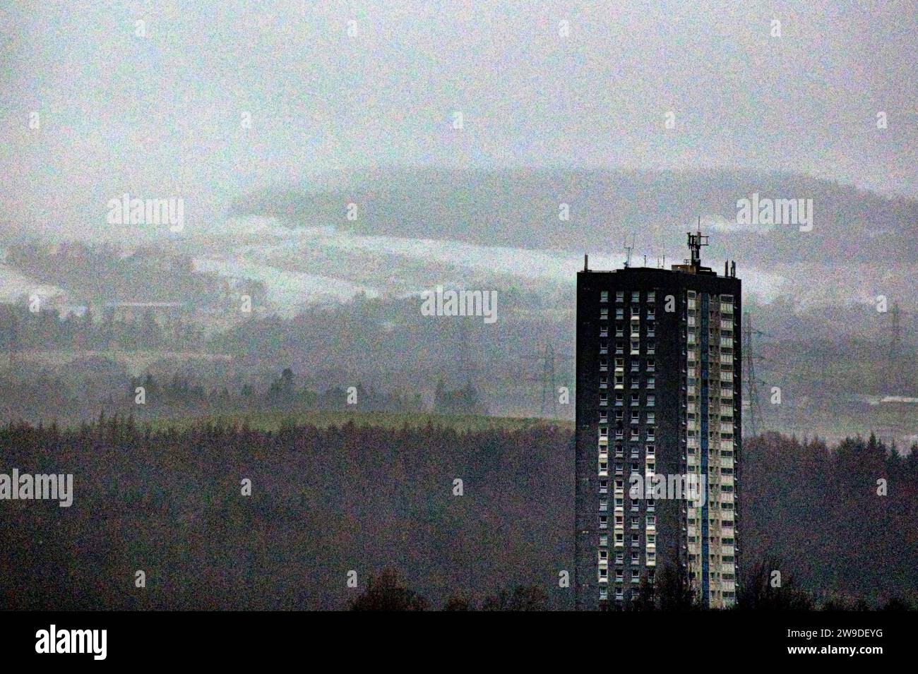 Glasgow, Scotland, UK. 27th December, 2023. UK Weather: Storm Gerrit ...