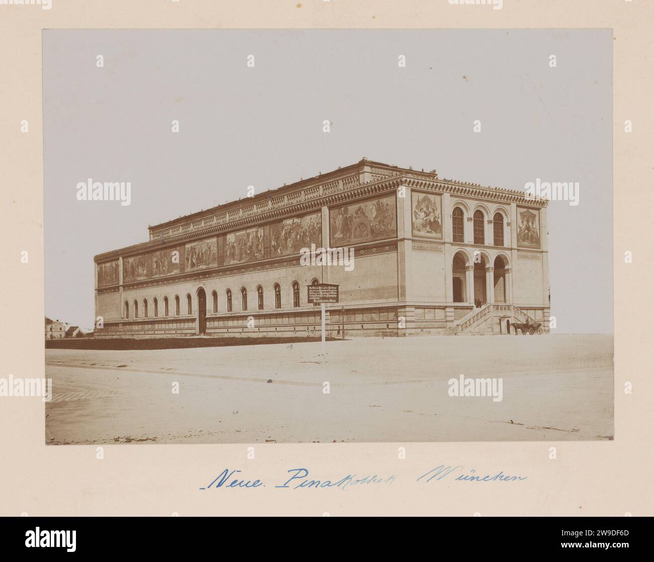 New Pinakothek, Munich, Duitsland, c. 1880 - c. 1910 photograph View of ...