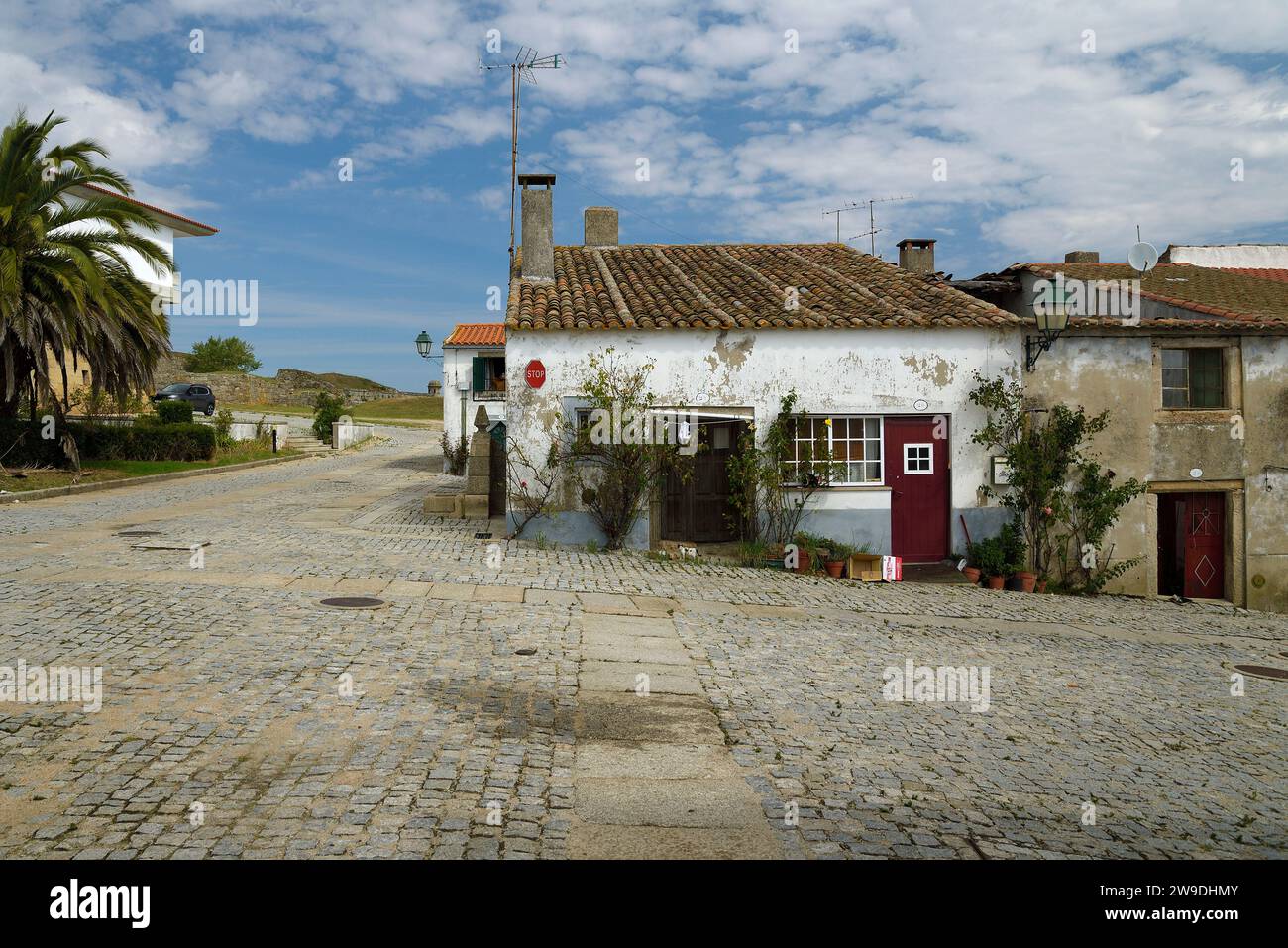 Da cruz street hi-res stock photography and images - Alamy