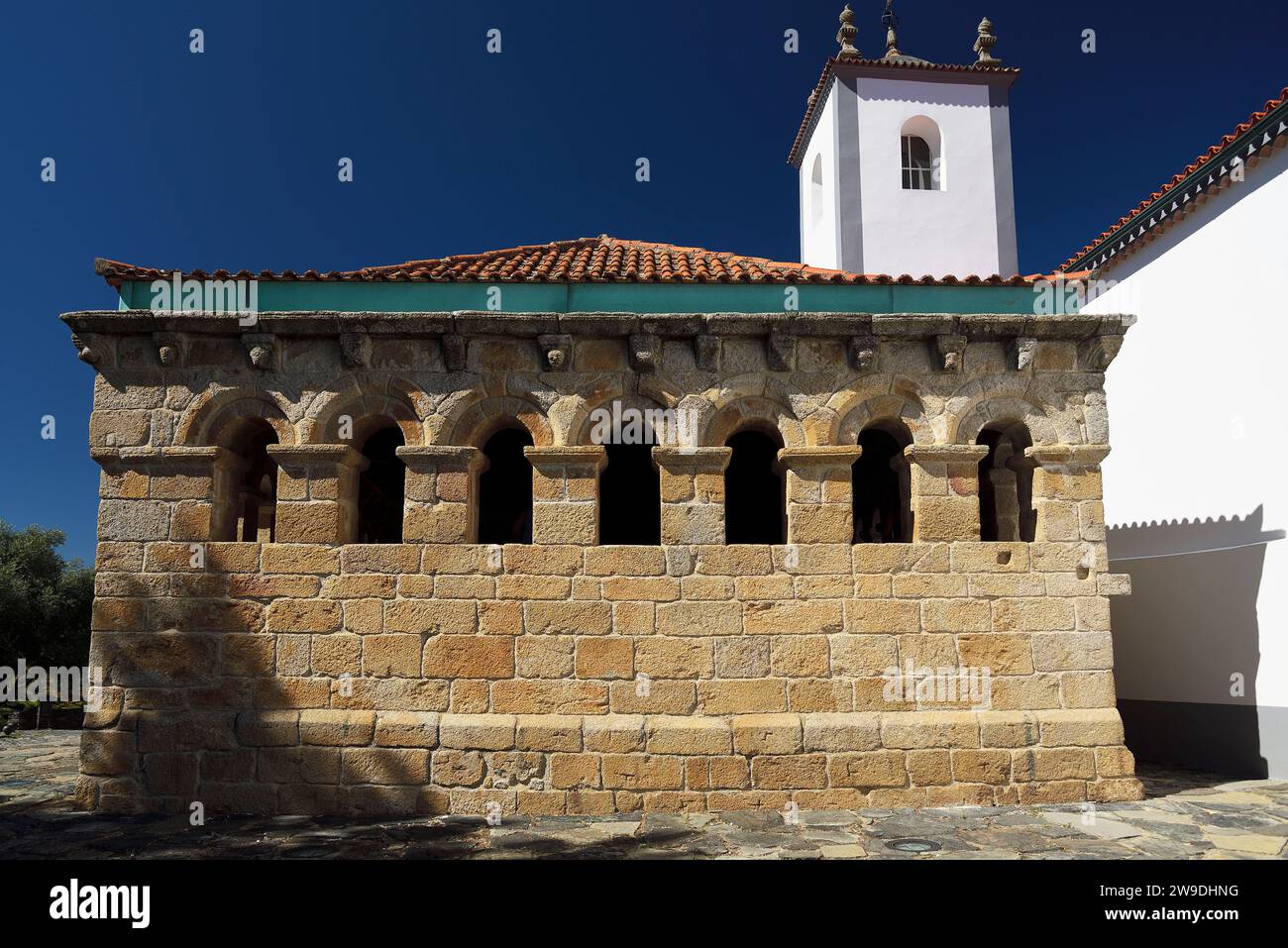 Domus Municipalis and the tower of the church of Santa Maria in ...