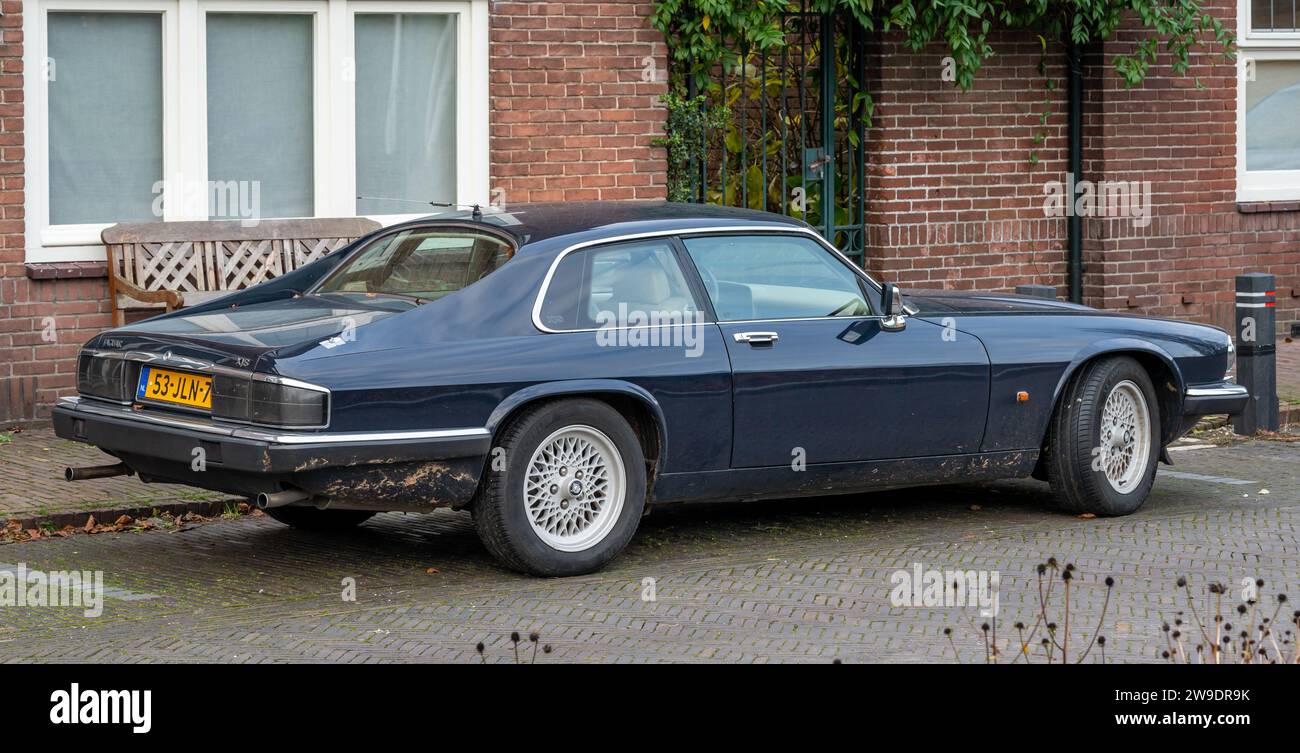 Jaguar xjs hi-res stock photography and images - Alamy
