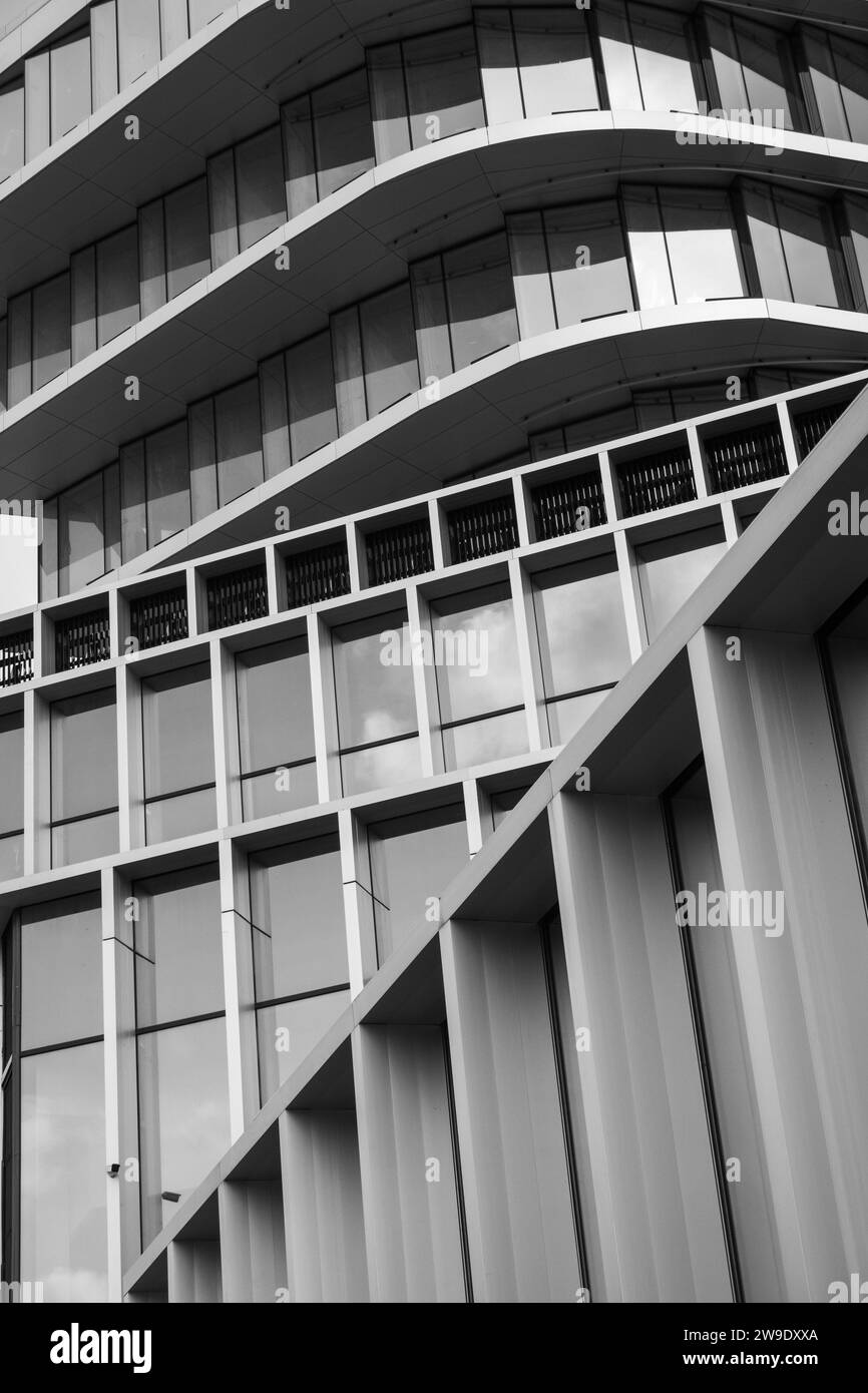 Monochrome architecture hi-res stock photography and images - Alamy