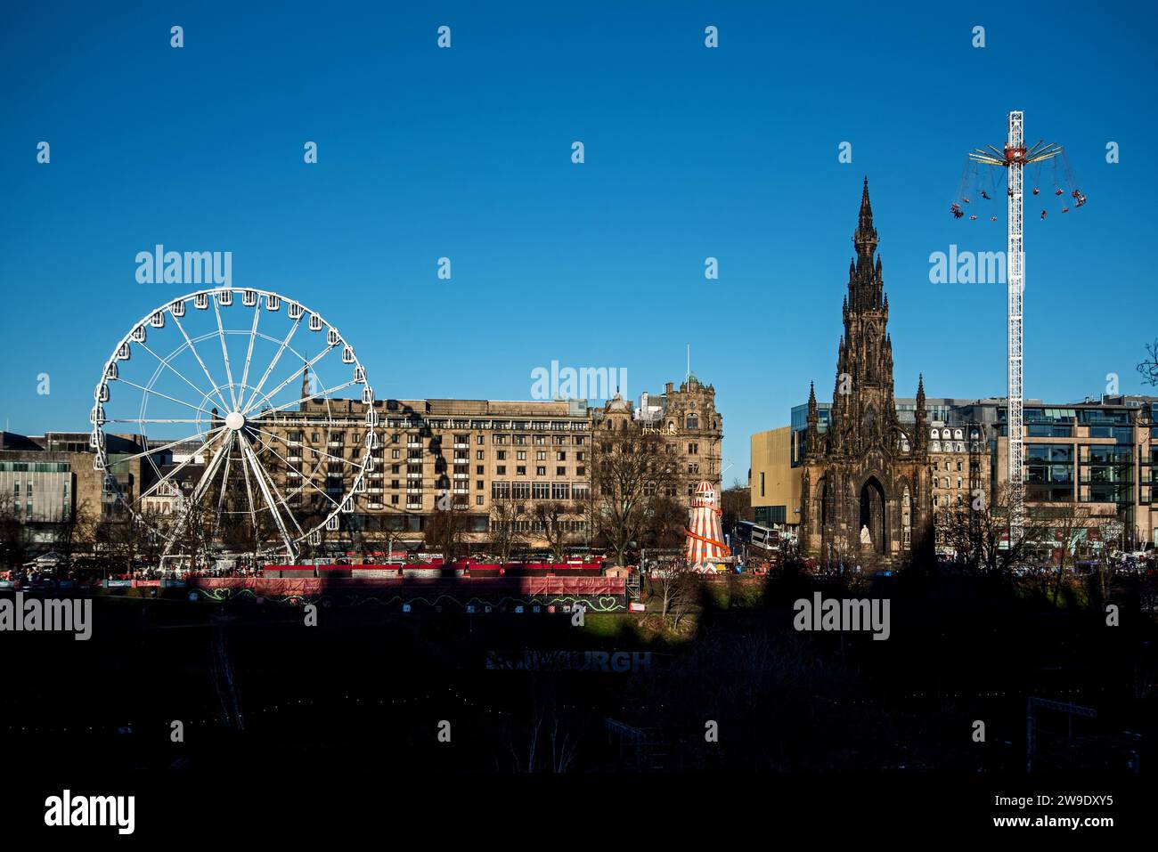 Christmas Market, Big Wheel, Scott Monument and funfair on Princes ...