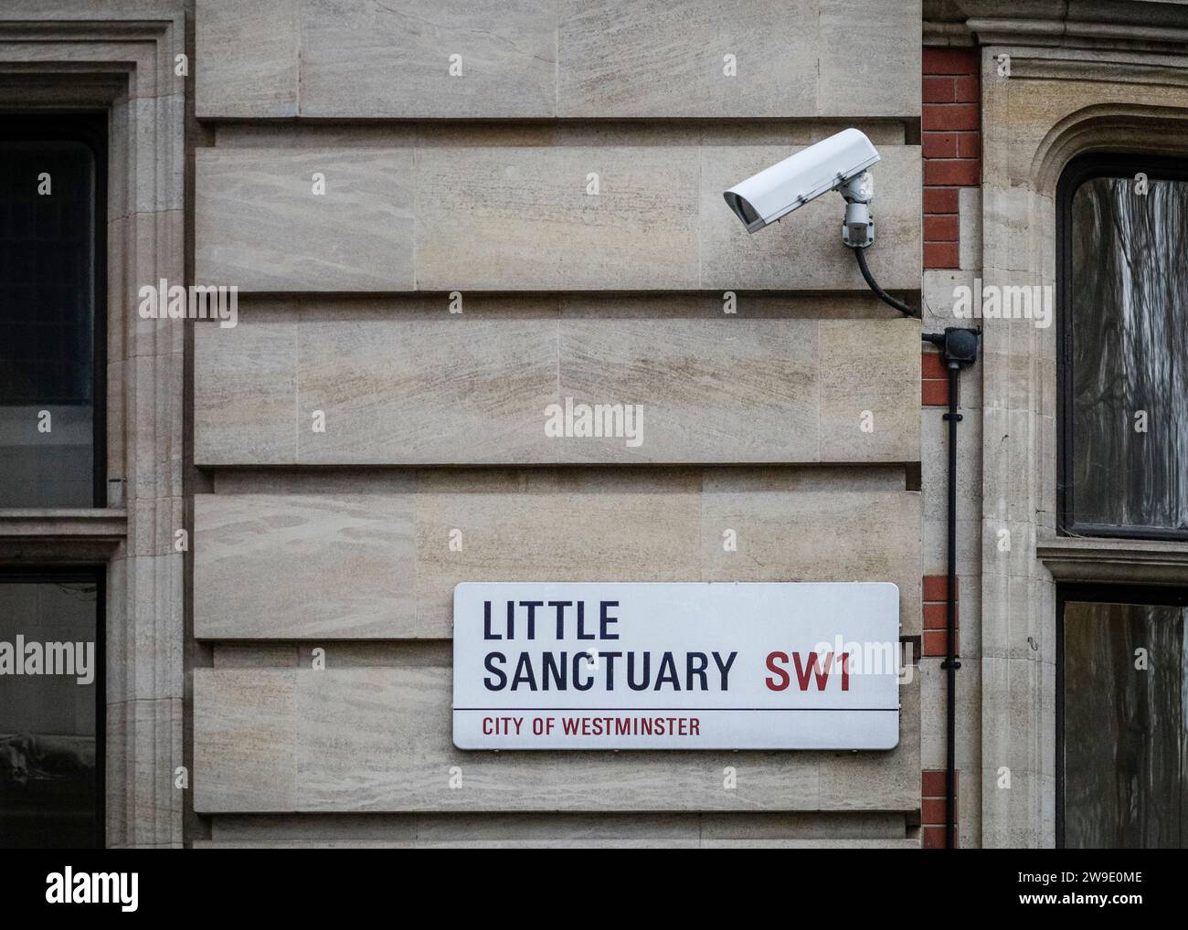 Cctv in operation hi-res stock photography and images - Alamy