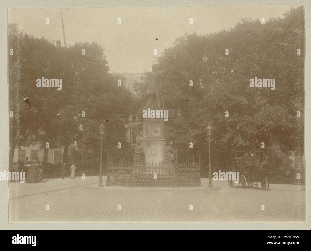 Monument of King Willem II on the Heuvel, Tilburg, c. 1901 - c. 1910 ...