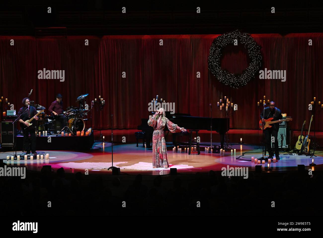 LeAnn Rimes in concert during Joy: The Holiday Tour at Adrienne Arsht ...
