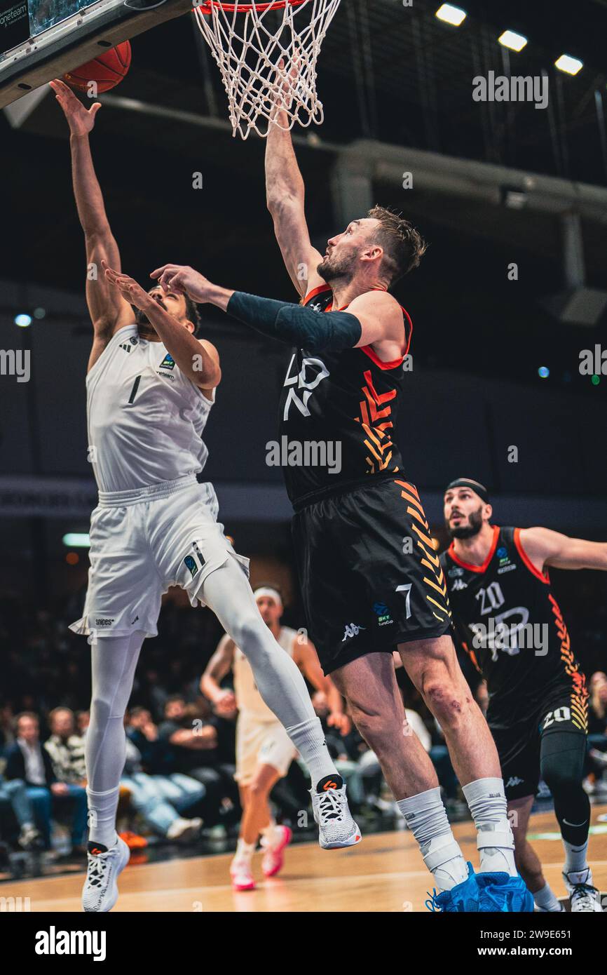 Sam dekker london hi-res stock photography and images - Alamy