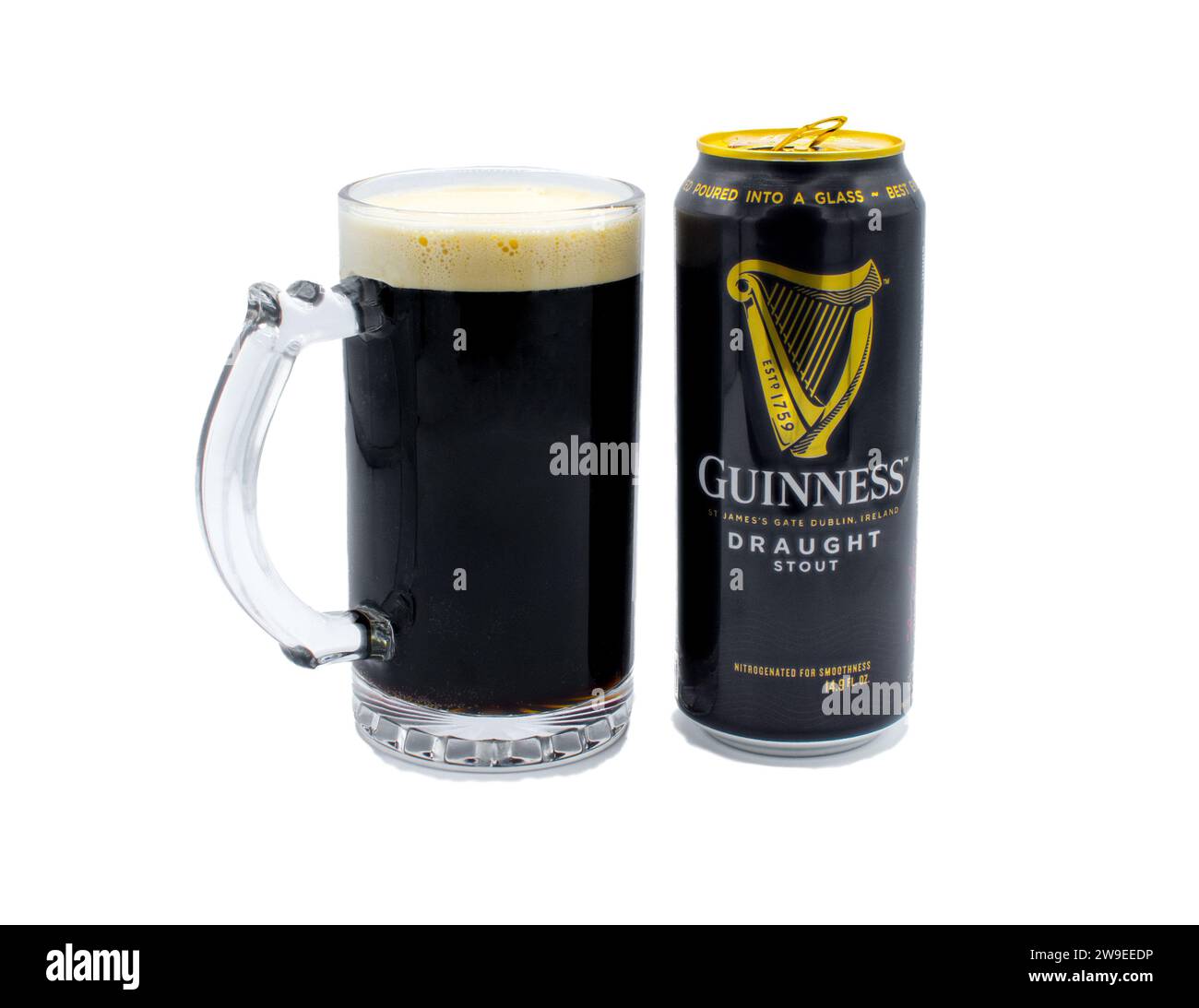 Guinness green pub hi-res stock photography and images - Alamy