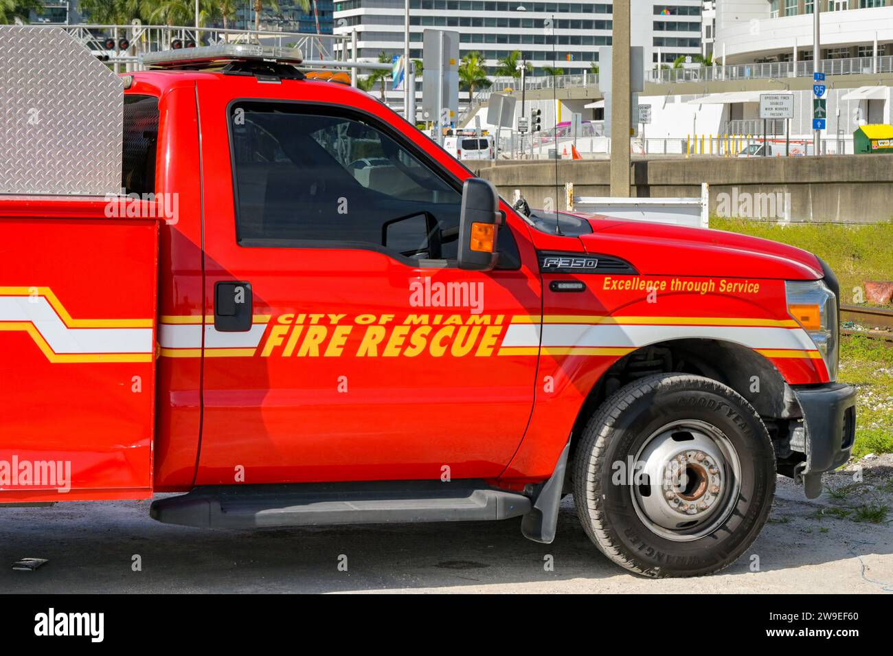 Miami, Florida, USA - 1 December 2023: Side view of a 4x4 truck ...