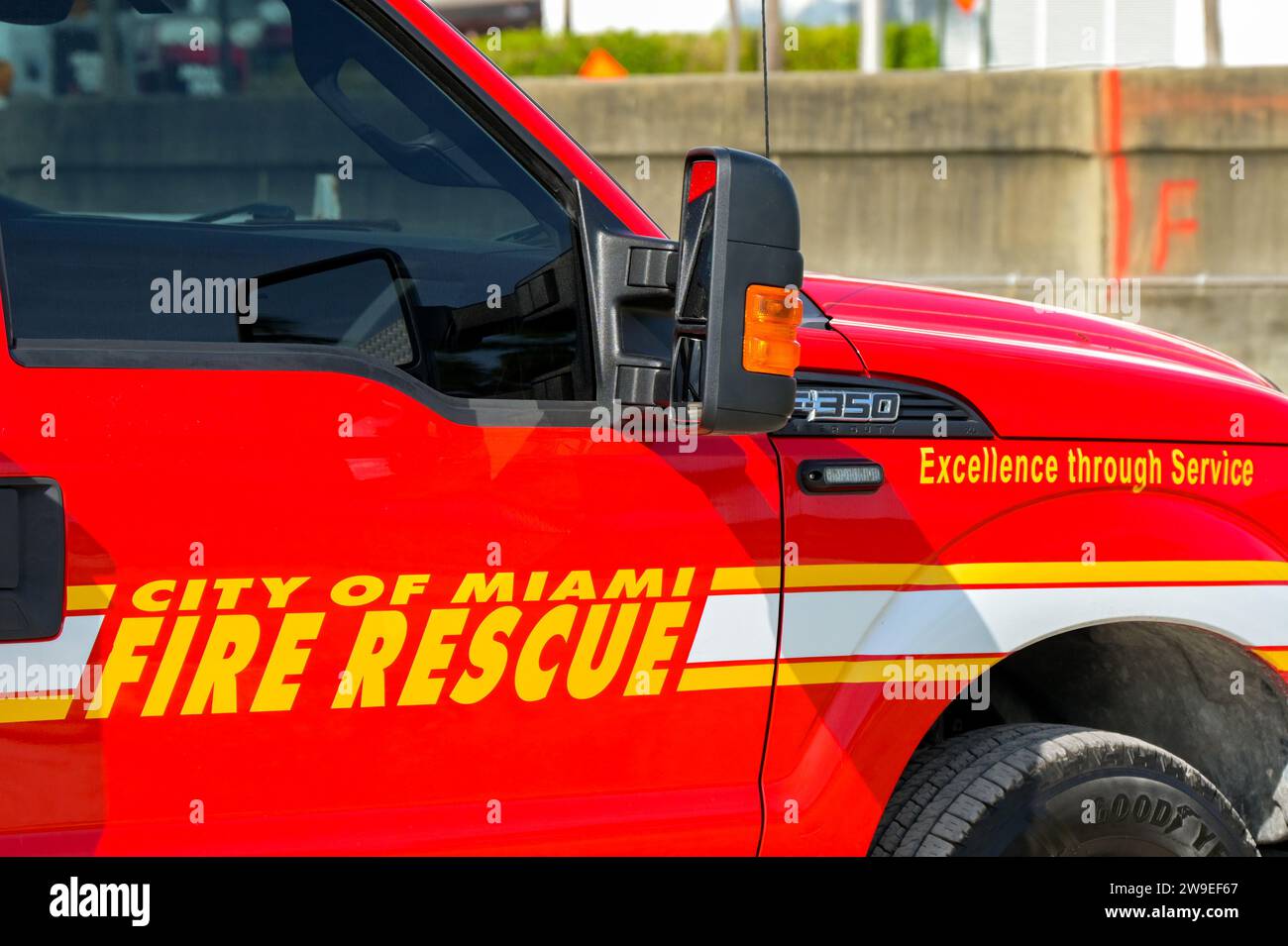 Miami, Florida, USA - 1 December 2023: Side view of a 4x4 truck ...