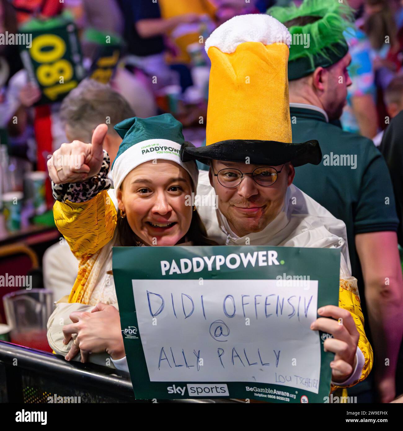 Alexandra Palace, London, UK. 27th Dec, 2023. 2023/24 PDC Paddy Power ...