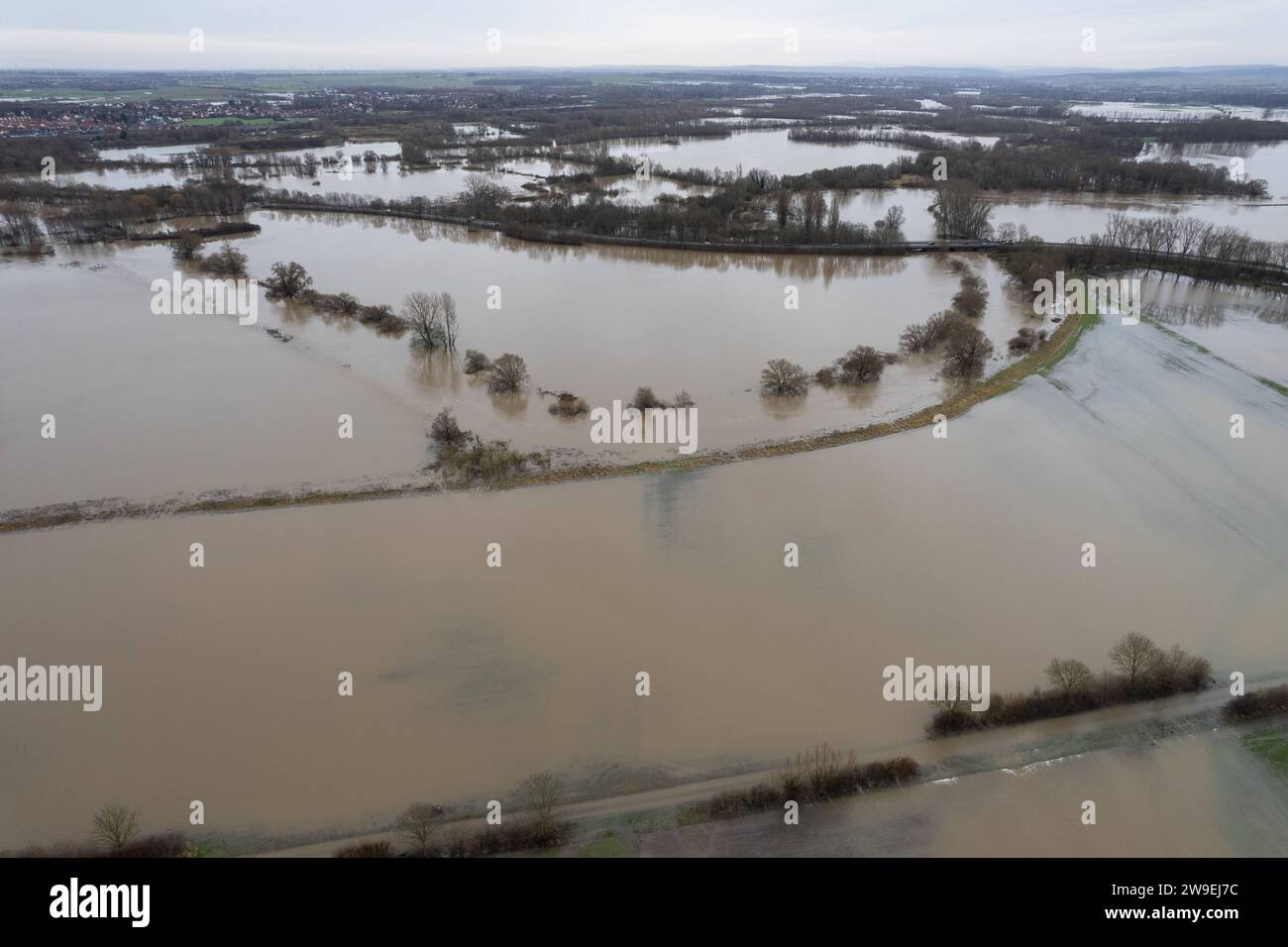 Hochwasser in der Region Hannover Drohnenaufnahmen von Hochwasser der ...