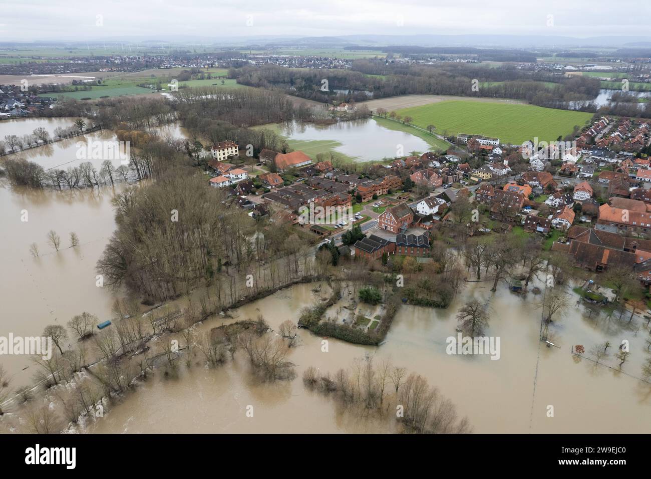 Hochwasser in der Region Hannover Drohnenaufnahmen von Hochwasser der ...