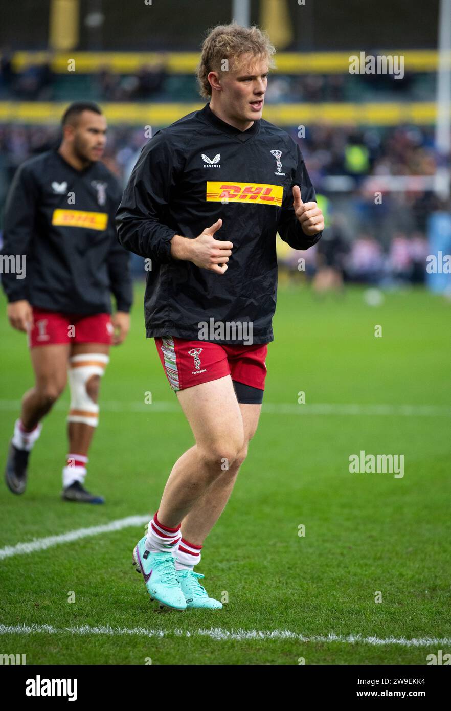 Harlequins Louis Lynagh warm up for the Bath Rugby vs Harlequins at The ...