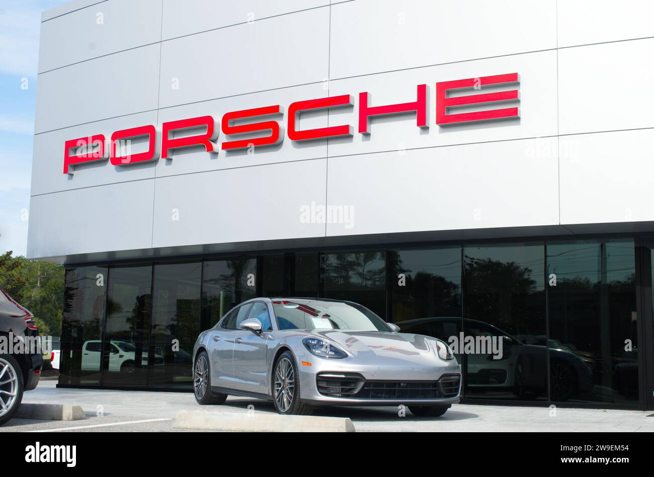 2023 porsche panamera hi-res stock photography and images - Alamy