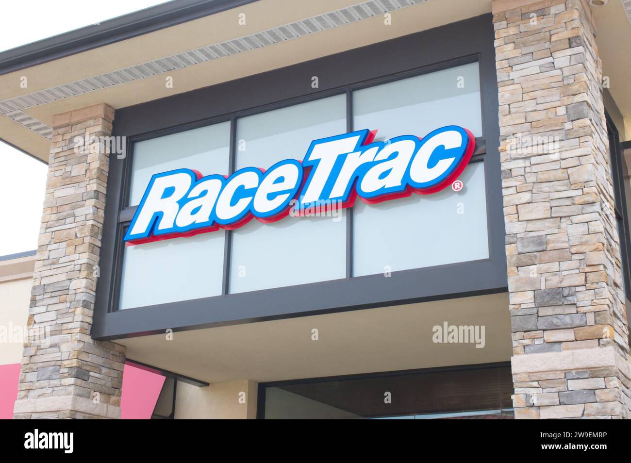 Red white and blue gas station sign hi-res stock photography and images ...