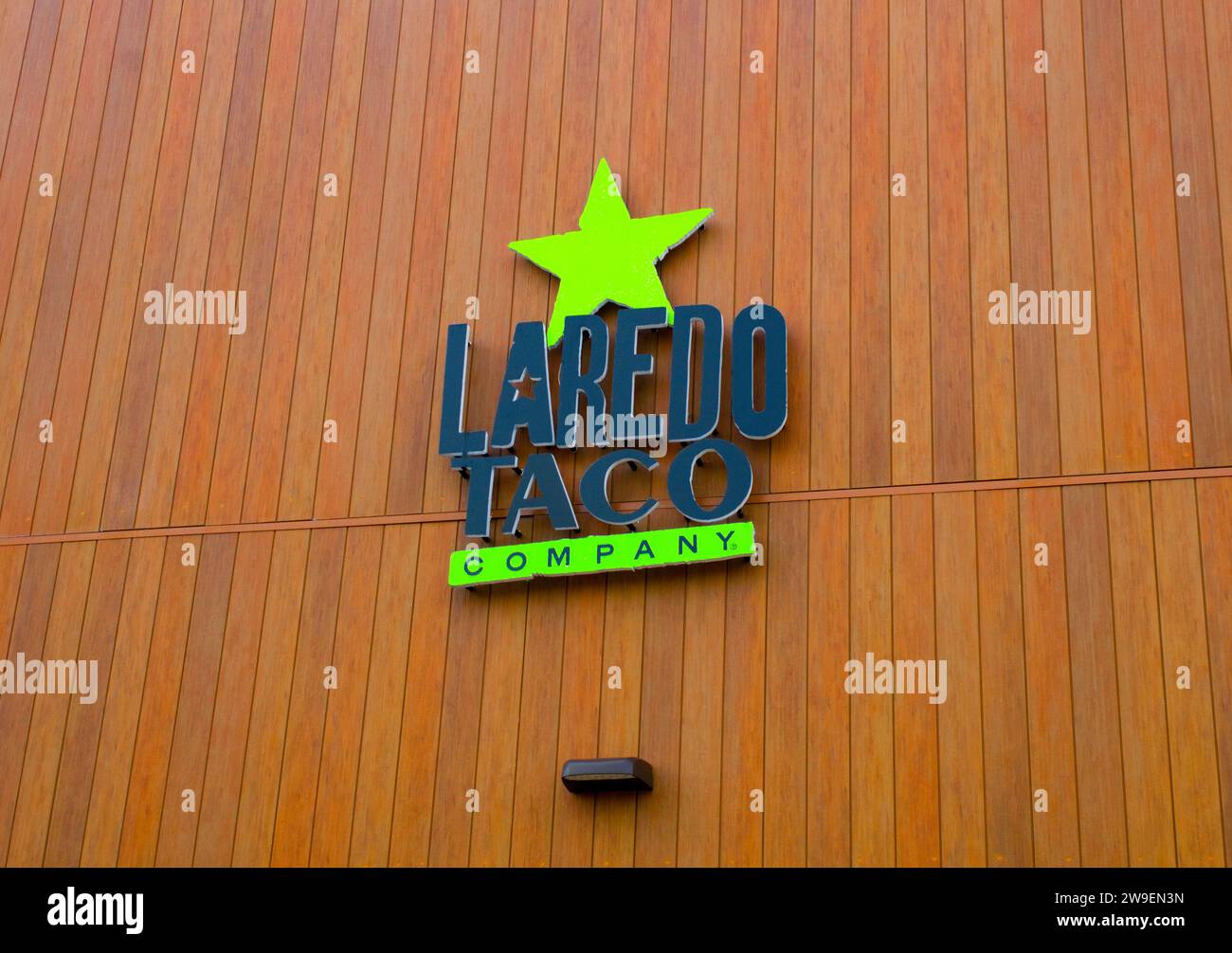 Bright star 2023 hi-res stock photography and images - Alamy