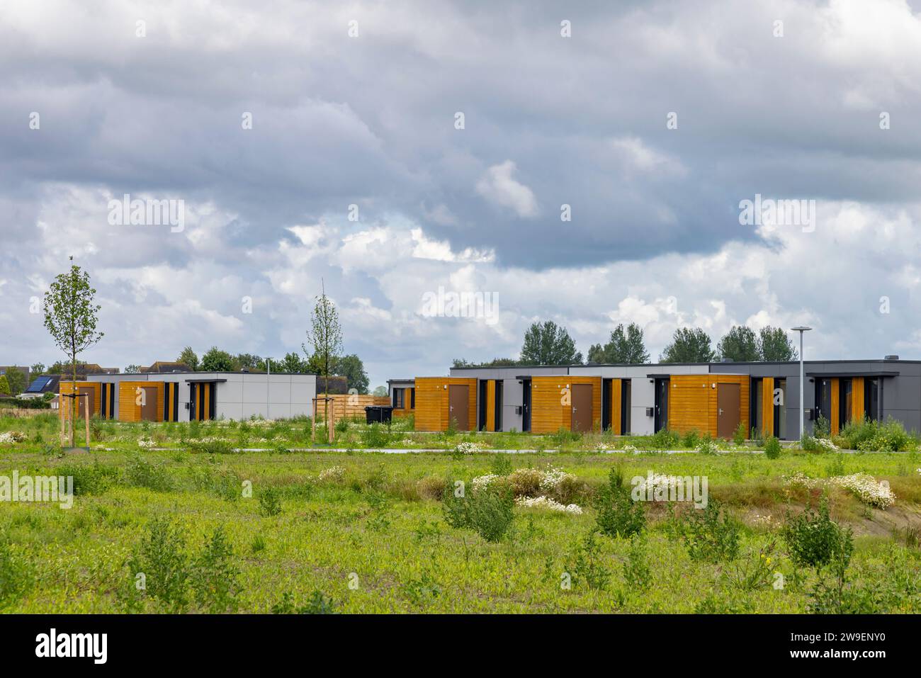 Temporary housing Helper buurt to replace broken houses due to ...