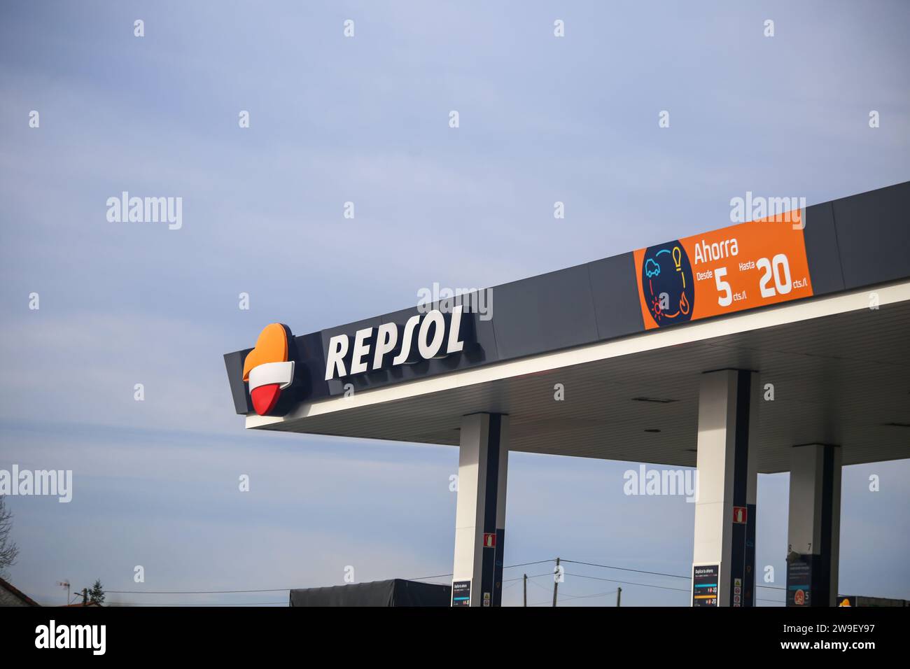 Expel logo hi-res stock photography and images - Alamy