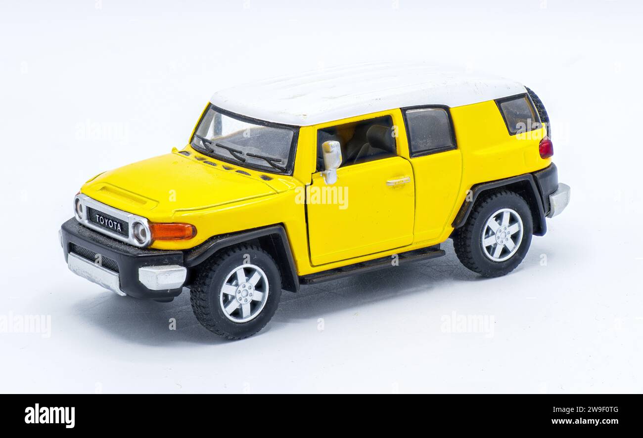 October 10, 2023 diecast car Toyota FJ Cruiser Collectible toy model ...