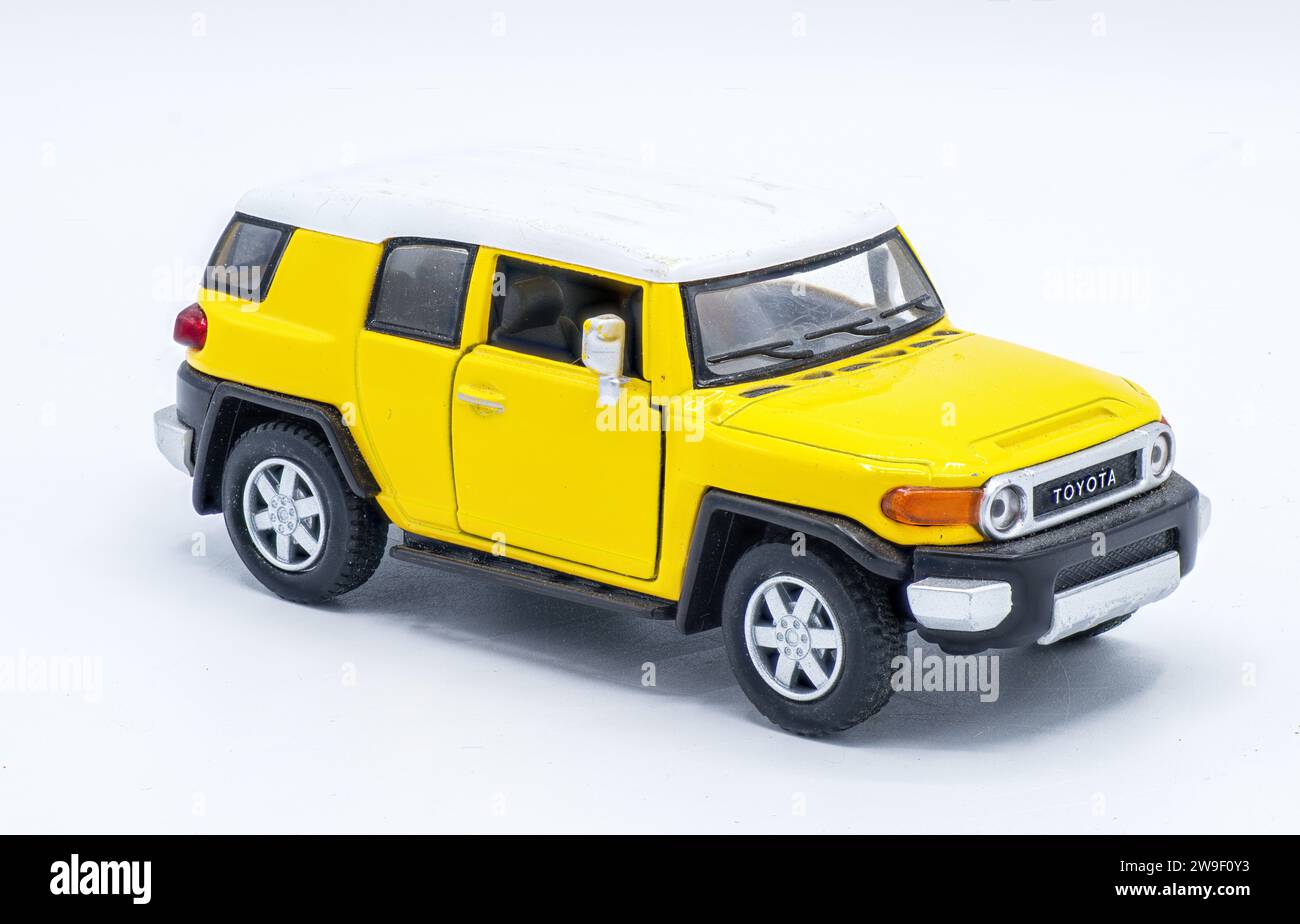 October 10, 2023 diecast car Toyota FJ Cruiser Collectible toy model ...