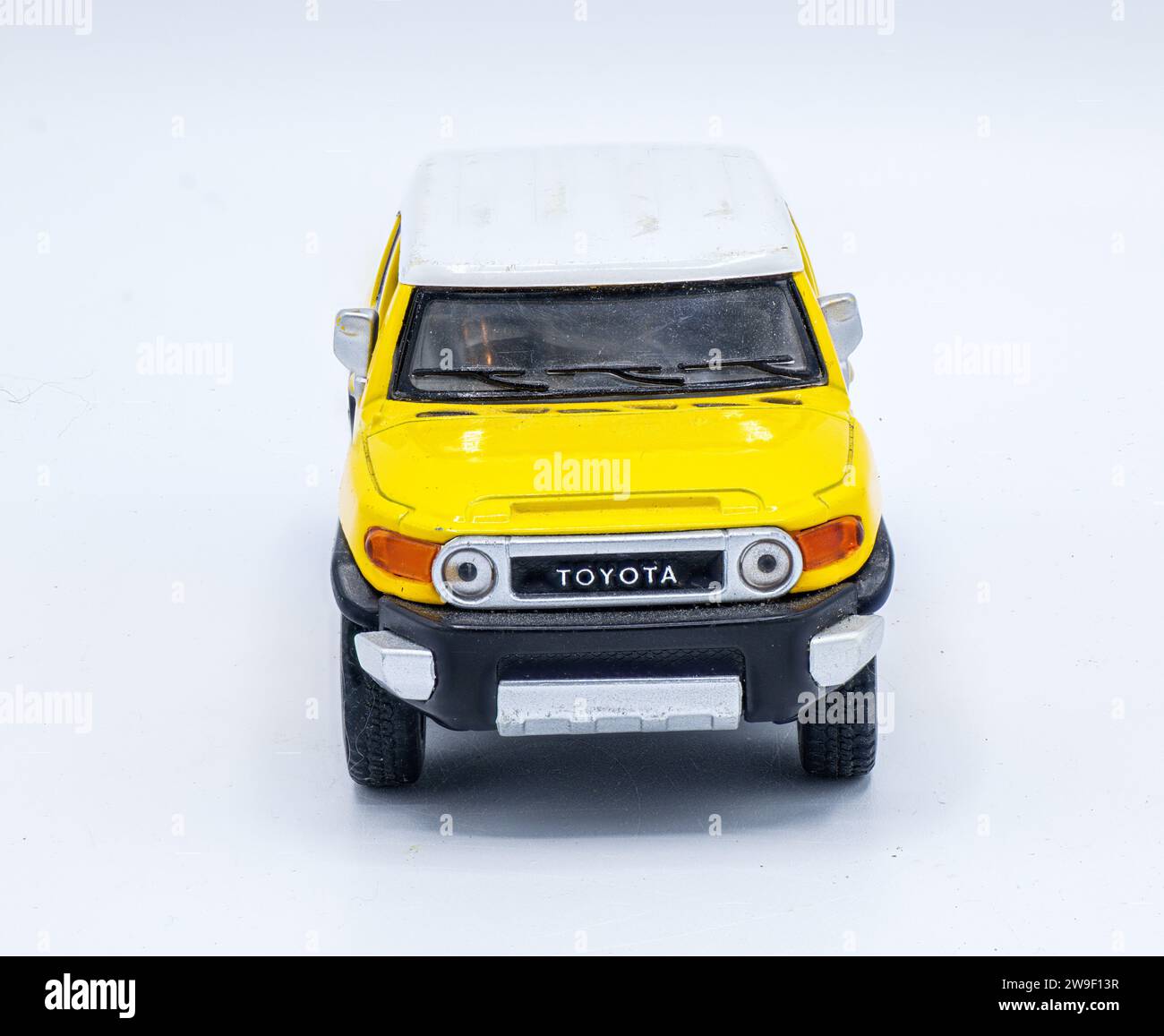 October 10, 2023 diecast car Toyota FJ Cruiser Collectible toy model ...