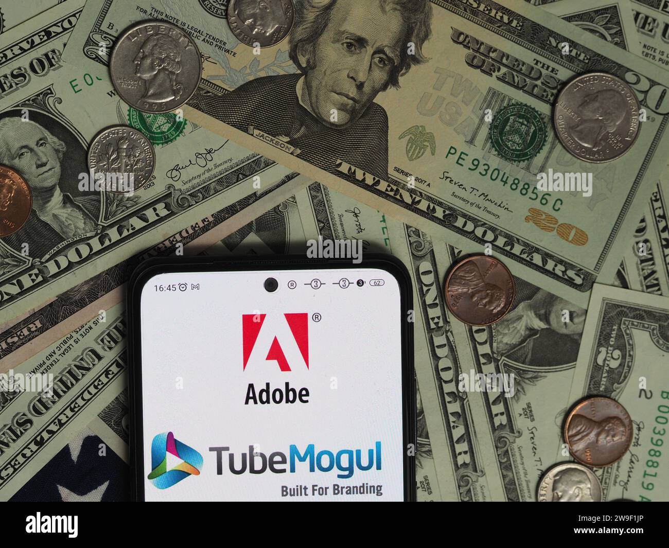 Tubemogul hi-res stock photography and images - Alamy