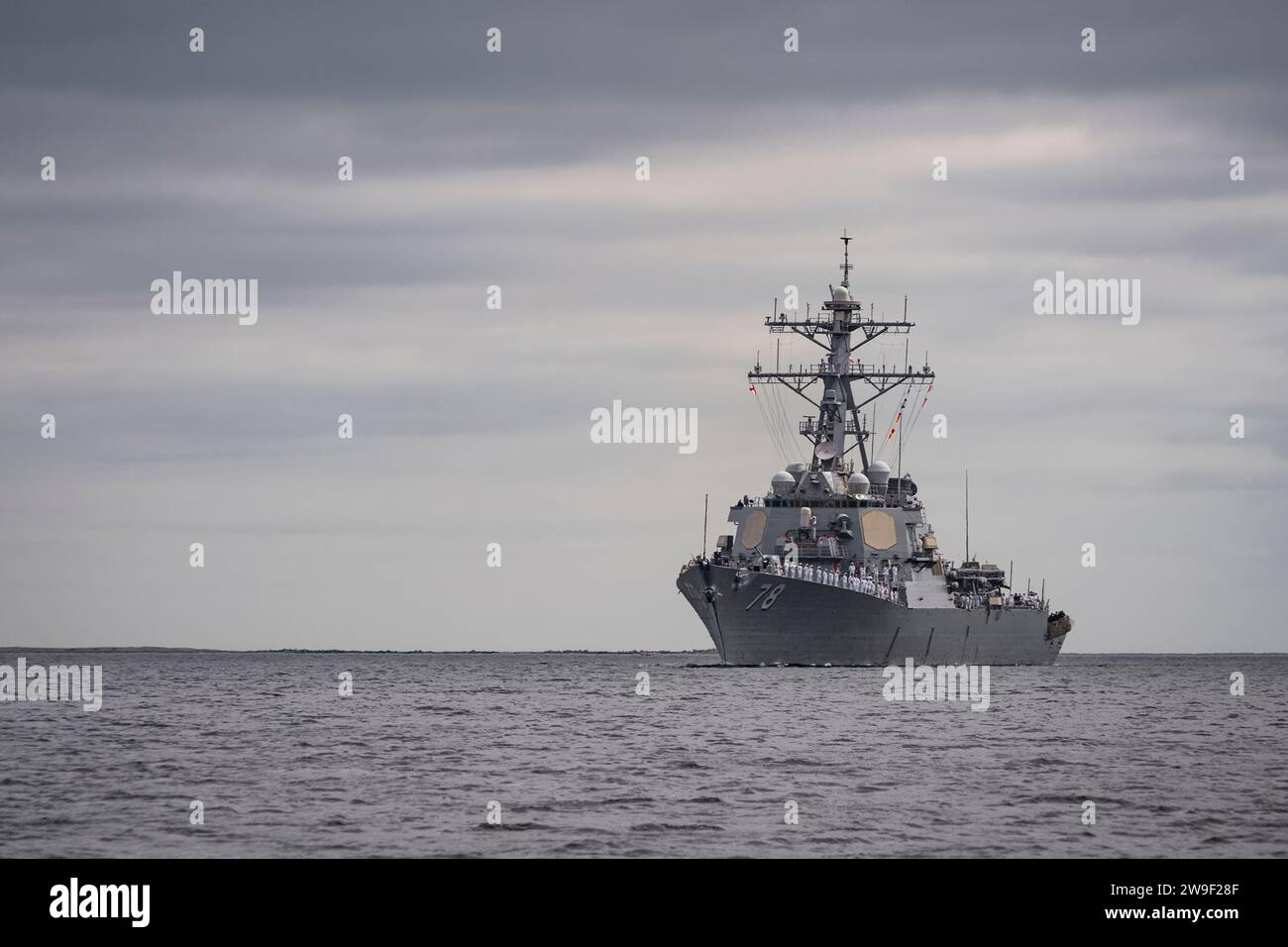 US Navy destroyer USS Porter participating in the sailpast at the end ...