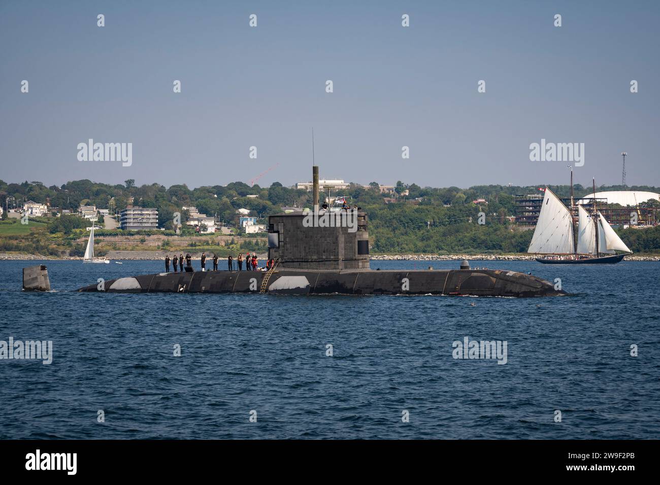 RCN Victoria-class submarine HMCS Windsor departing Halifax Harbour ...