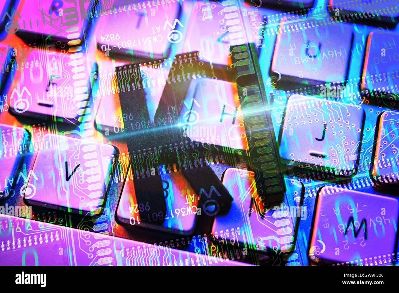 FOTOMONTAGE, Die Buchstaben K und I liegen auf einer Computertastatur ...