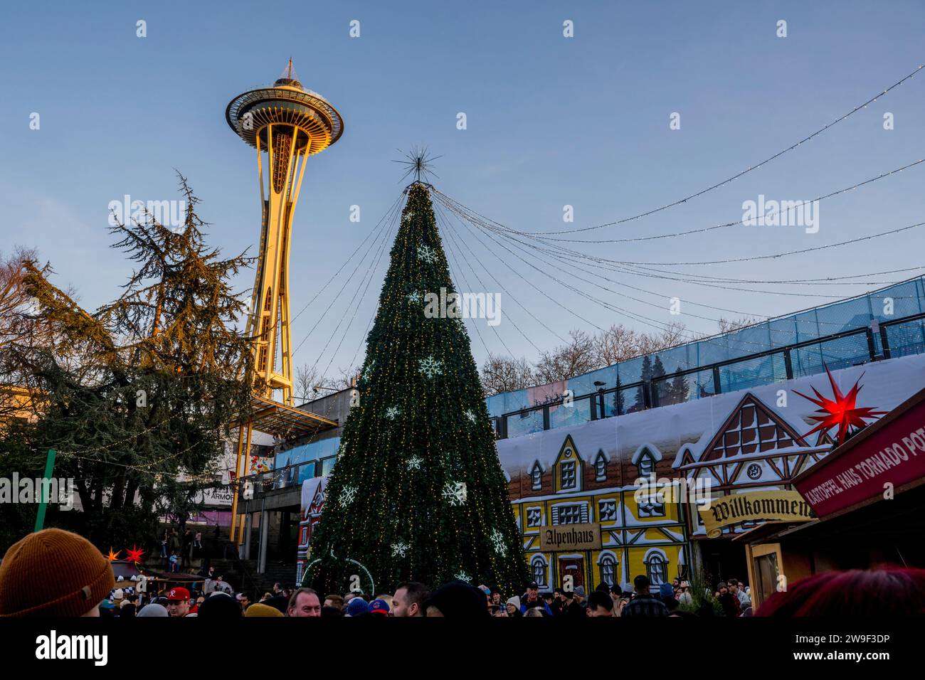 Seattle Christmas Market scene with the Christmas tree in front of the ...