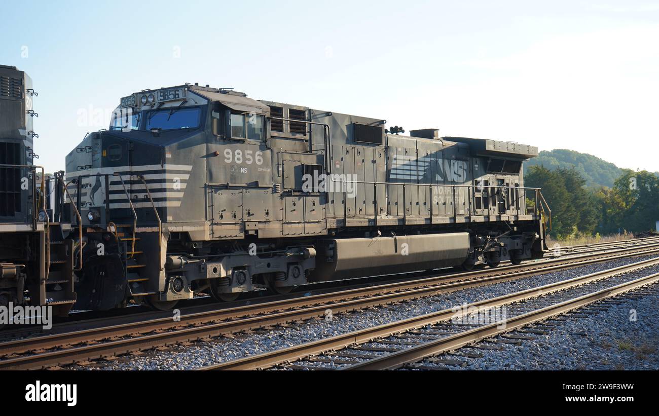 Norfolk Southern Engine 9856 sided Stock Photo - Alamy