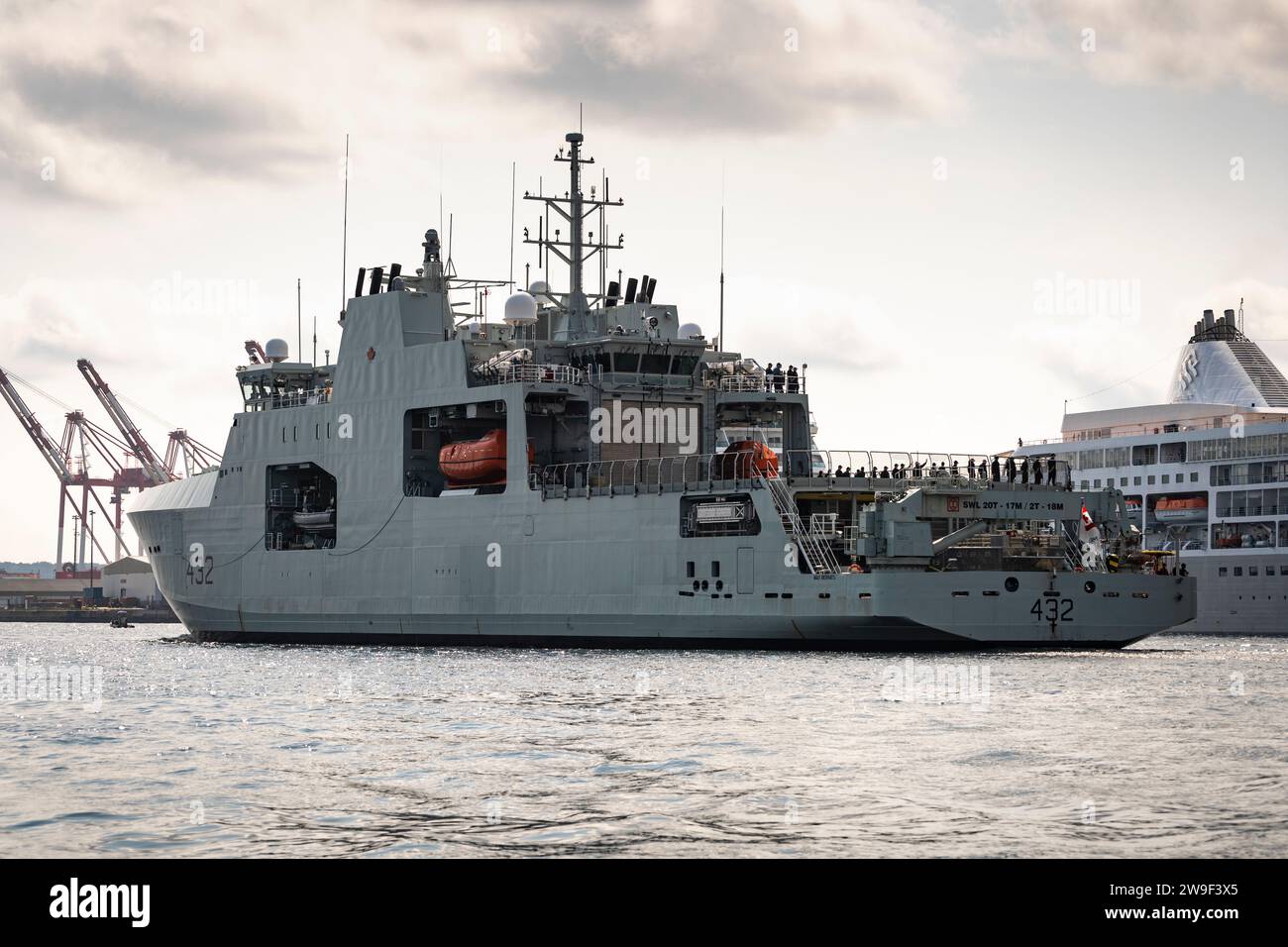 Royal Canadian Navy (RCN) Arctic and Offshore Patrol Ship (AOPV) HMCS ...