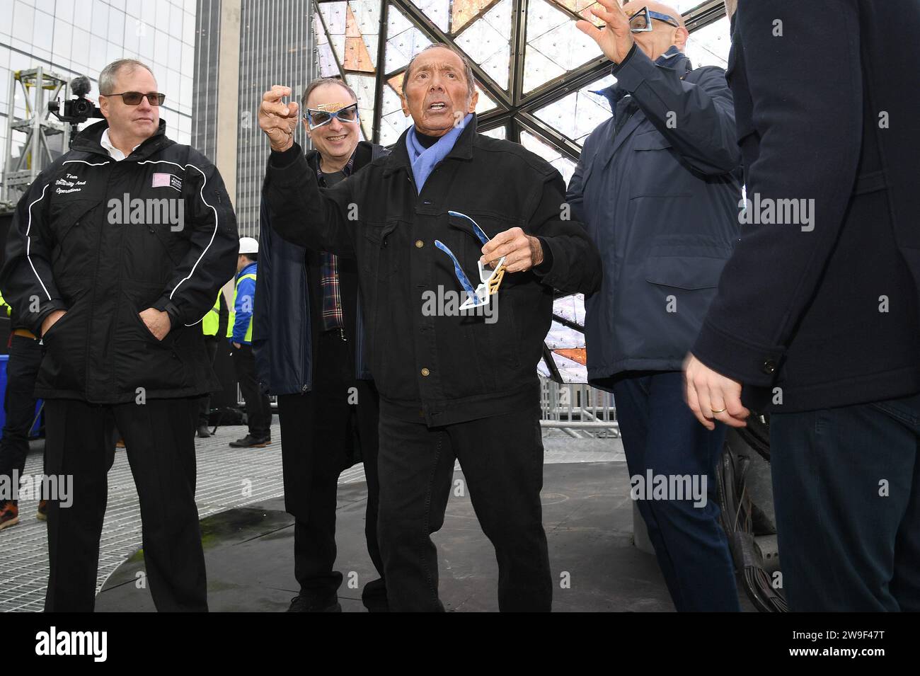 New York, USA. 27th Dec, 2023. (L-R) Tom Harris, President Times Square ...