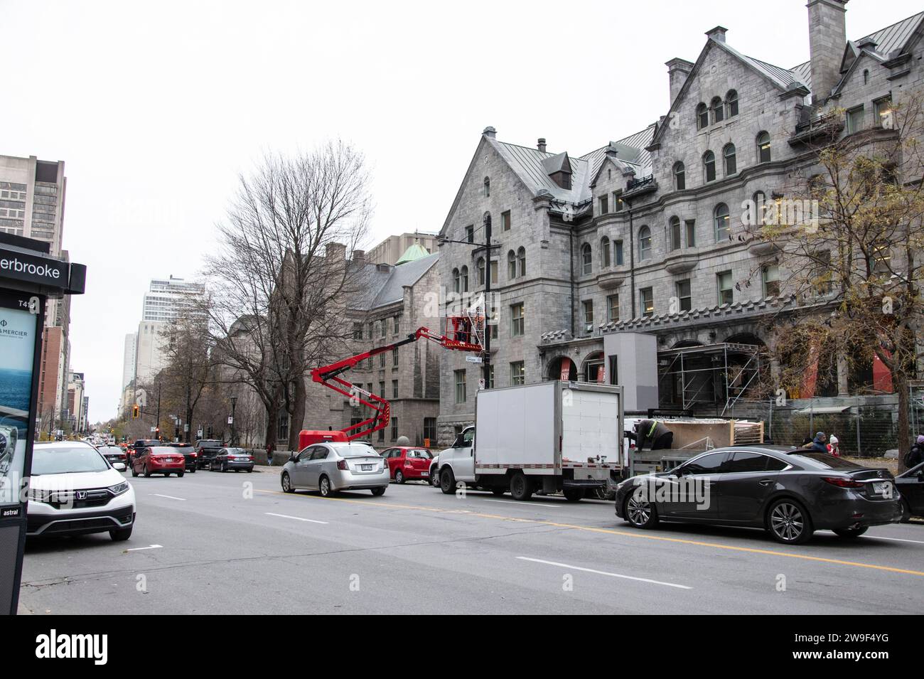 Sherbrooke Street in downtown Montreal, Quebec, Canada Stock Photo - Alamy