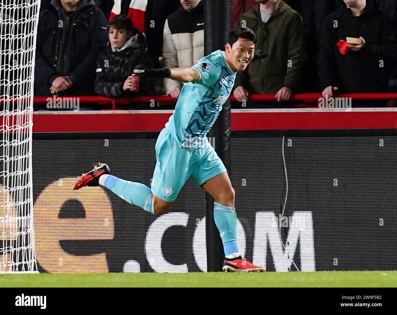 Wolverhampton Wanderers' Hwang Hee-Chan celebrates scoring their side's ...