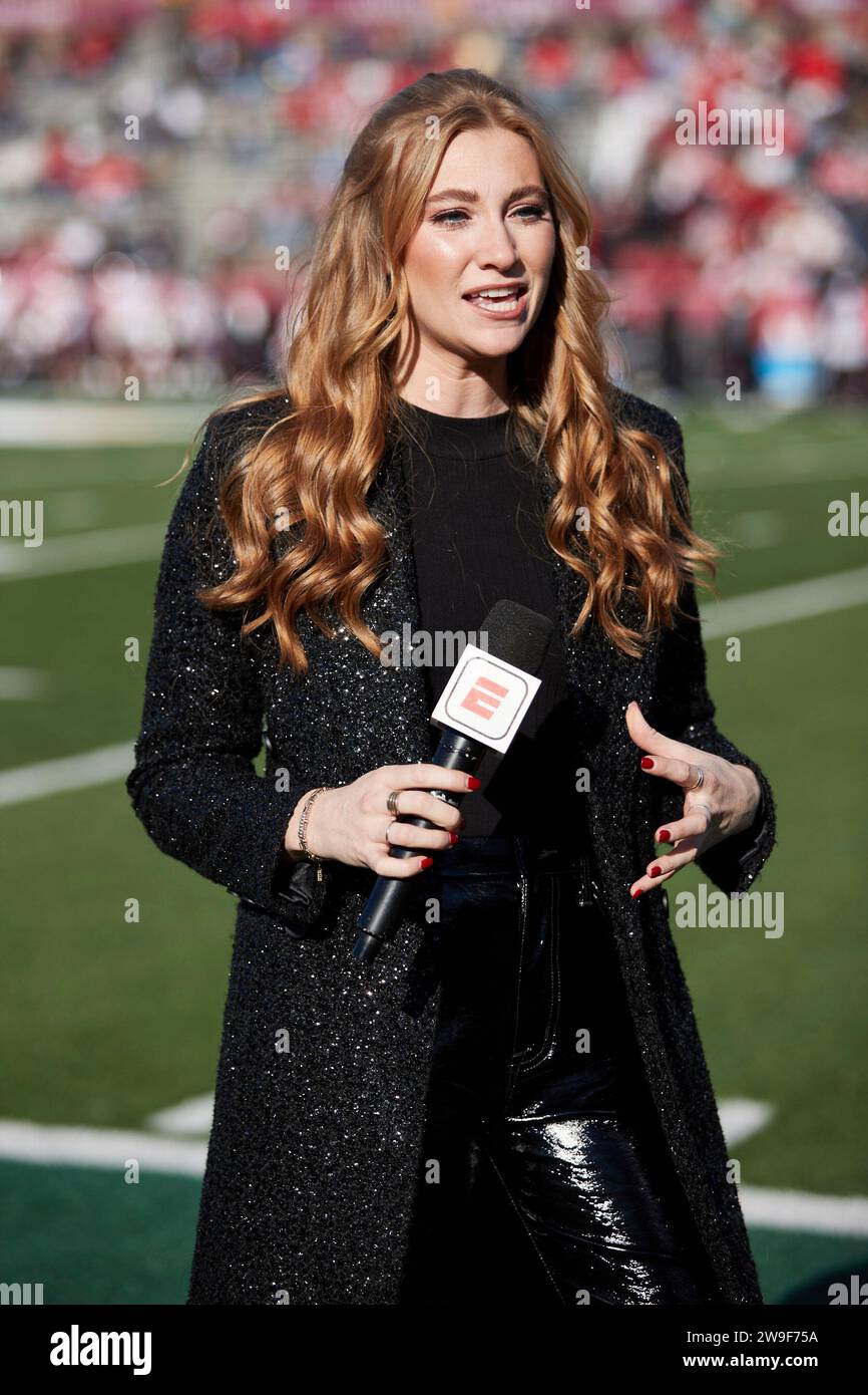 ESPN sideline reporter Abby Labar at work during the Famous Toastery ...