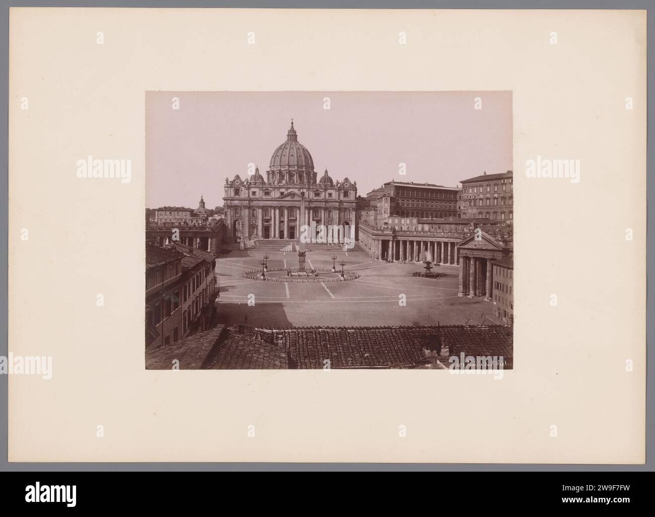 View of the St. Peter's Basilica and Sint-Pietersplein in Vatican City ...