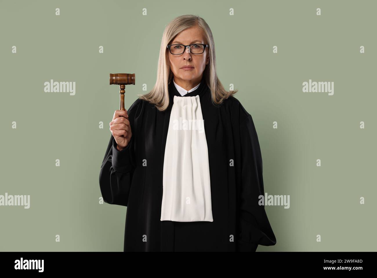 Mature judge attorney gavel hi-res stock photography and images - Alamy