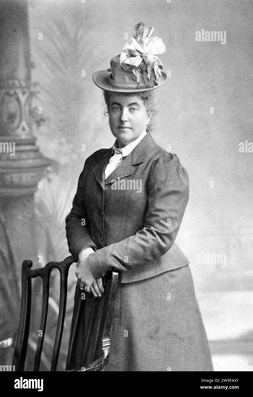 Explorer female Black and White Stock Photos & Images - Alamy