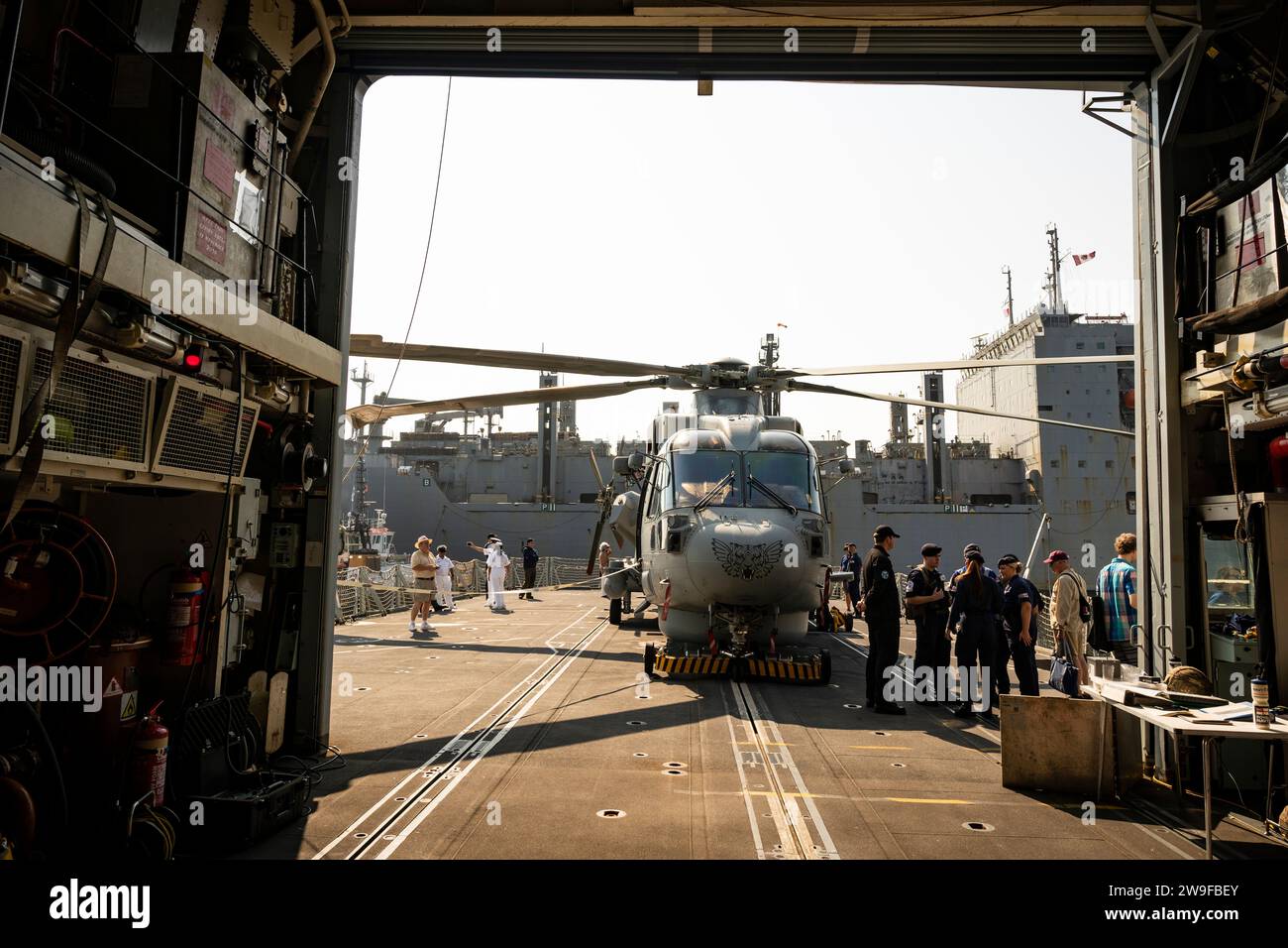 Royal Navy Duke-class antisubmarine frigate HMS Portland during Fleet ...
