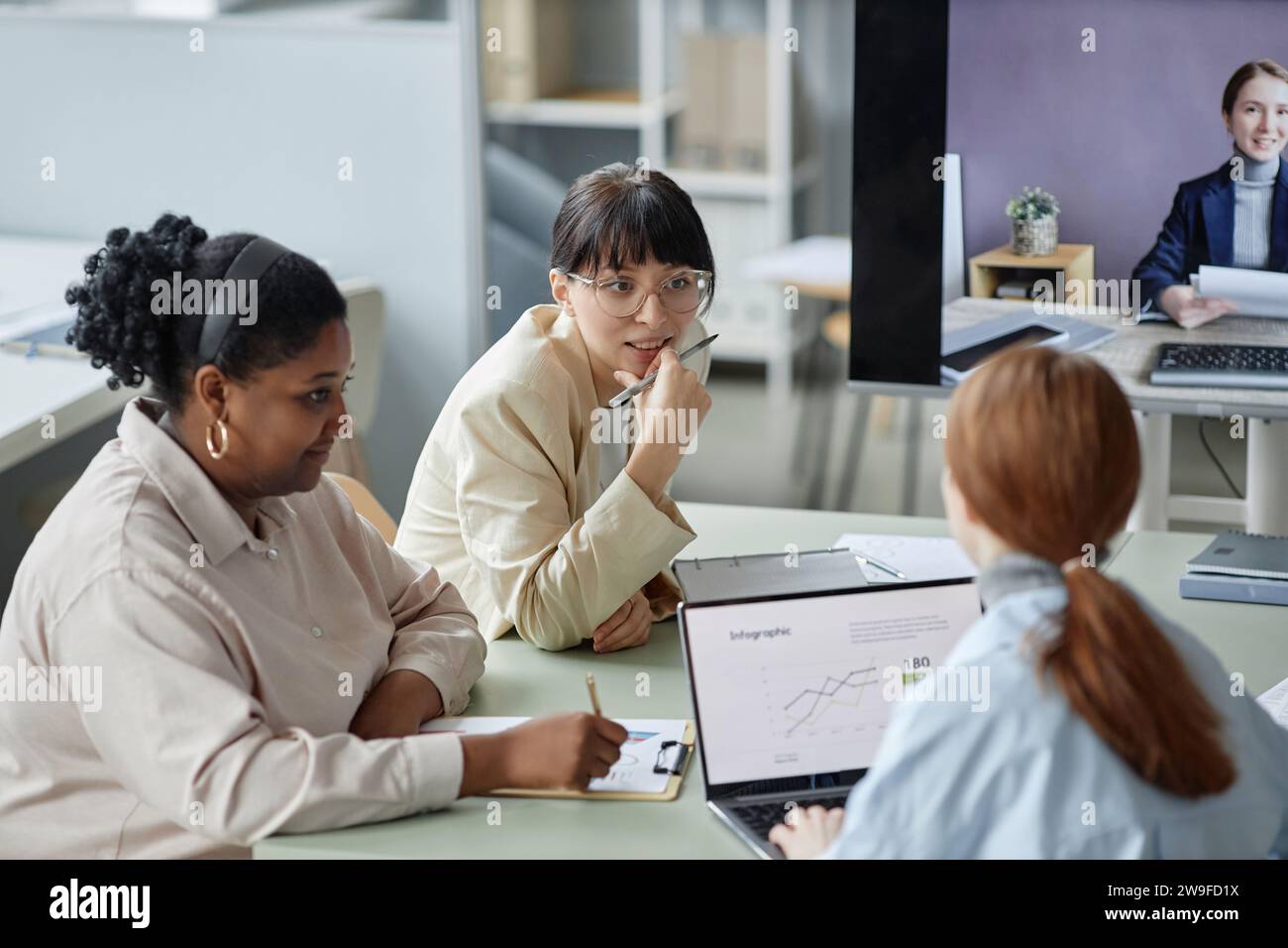 Successful people discussing plan hi-res stock photography and images ...