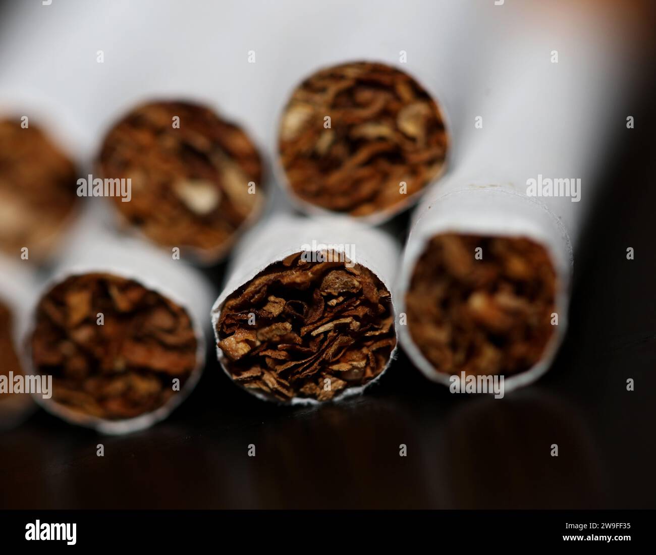 Smoking damage mouth hi-res stock photography and images - Alamy