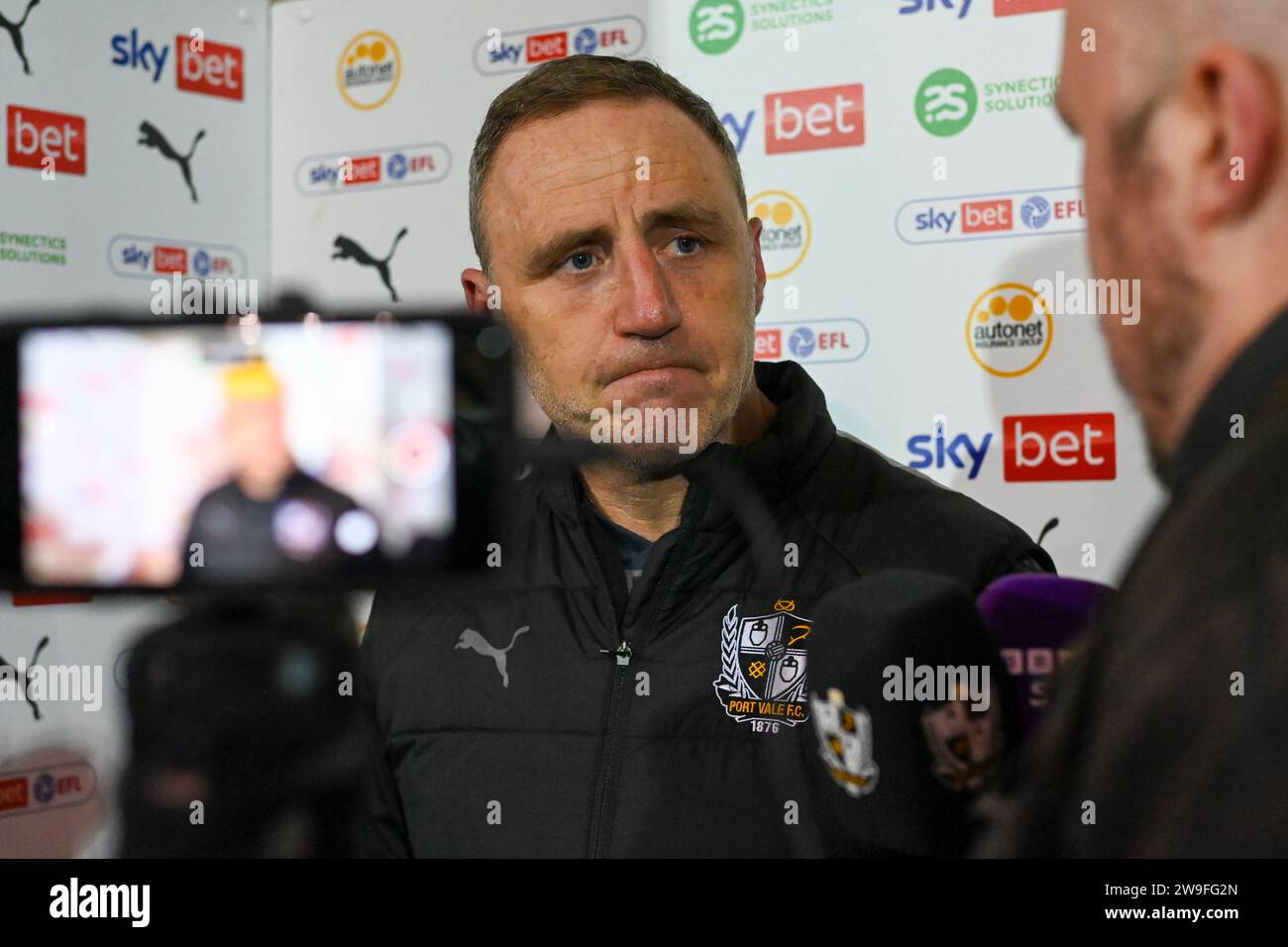 Phil bowers hi-res stock photography and images - Alamy