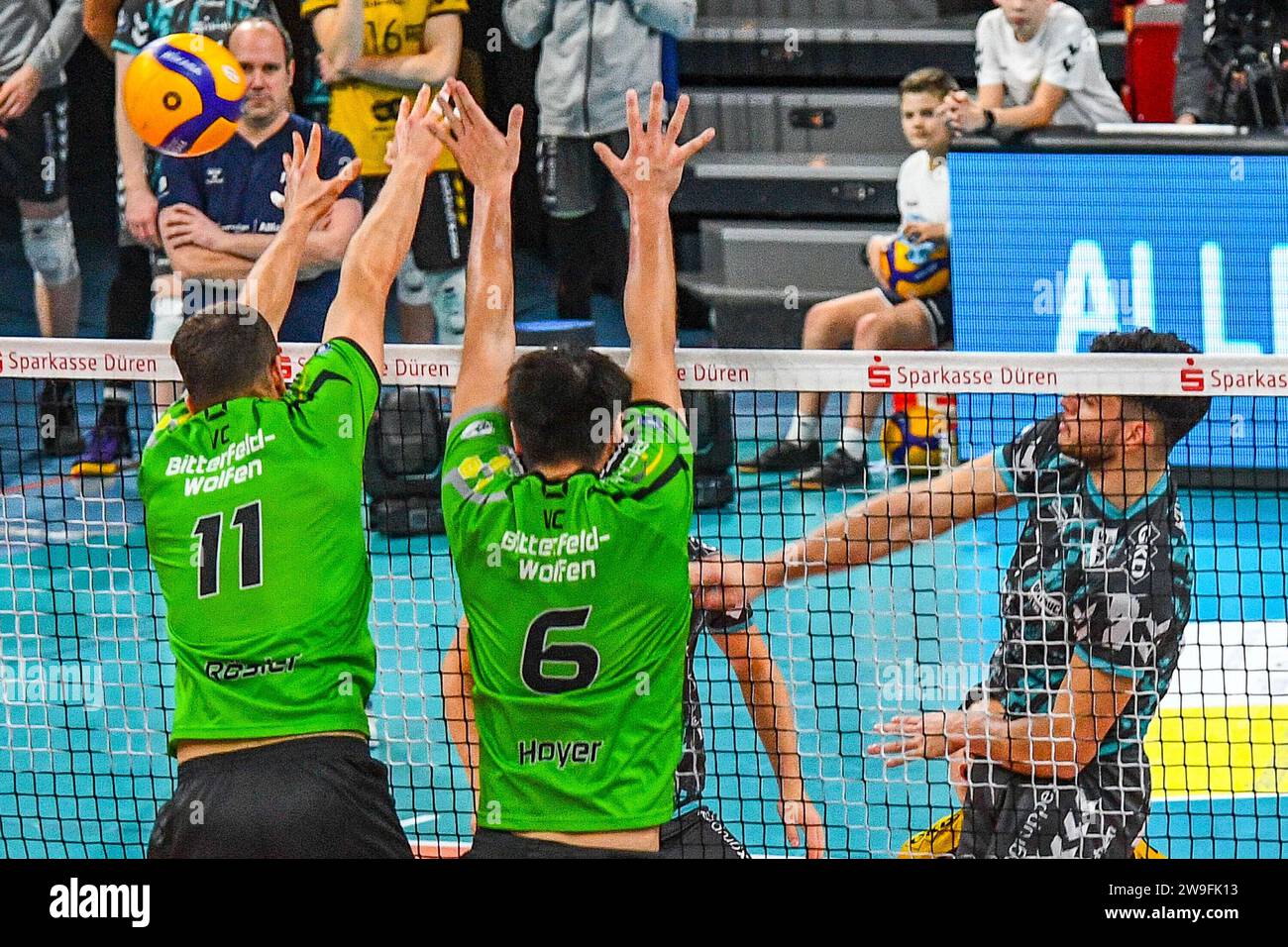 v.li.: Sebastian Lucas Rösler (Bitterfeld-Wolfen, 11) und Julian Hoyer ...