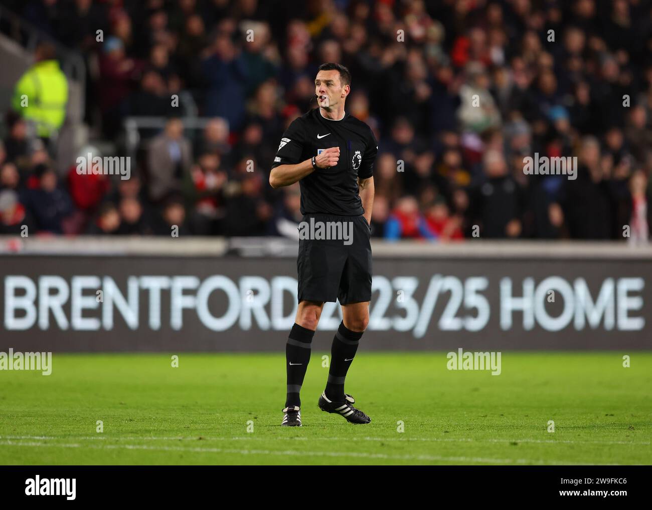 27th December 2023; Gtech Community Stadium, Brentford, London, England ...