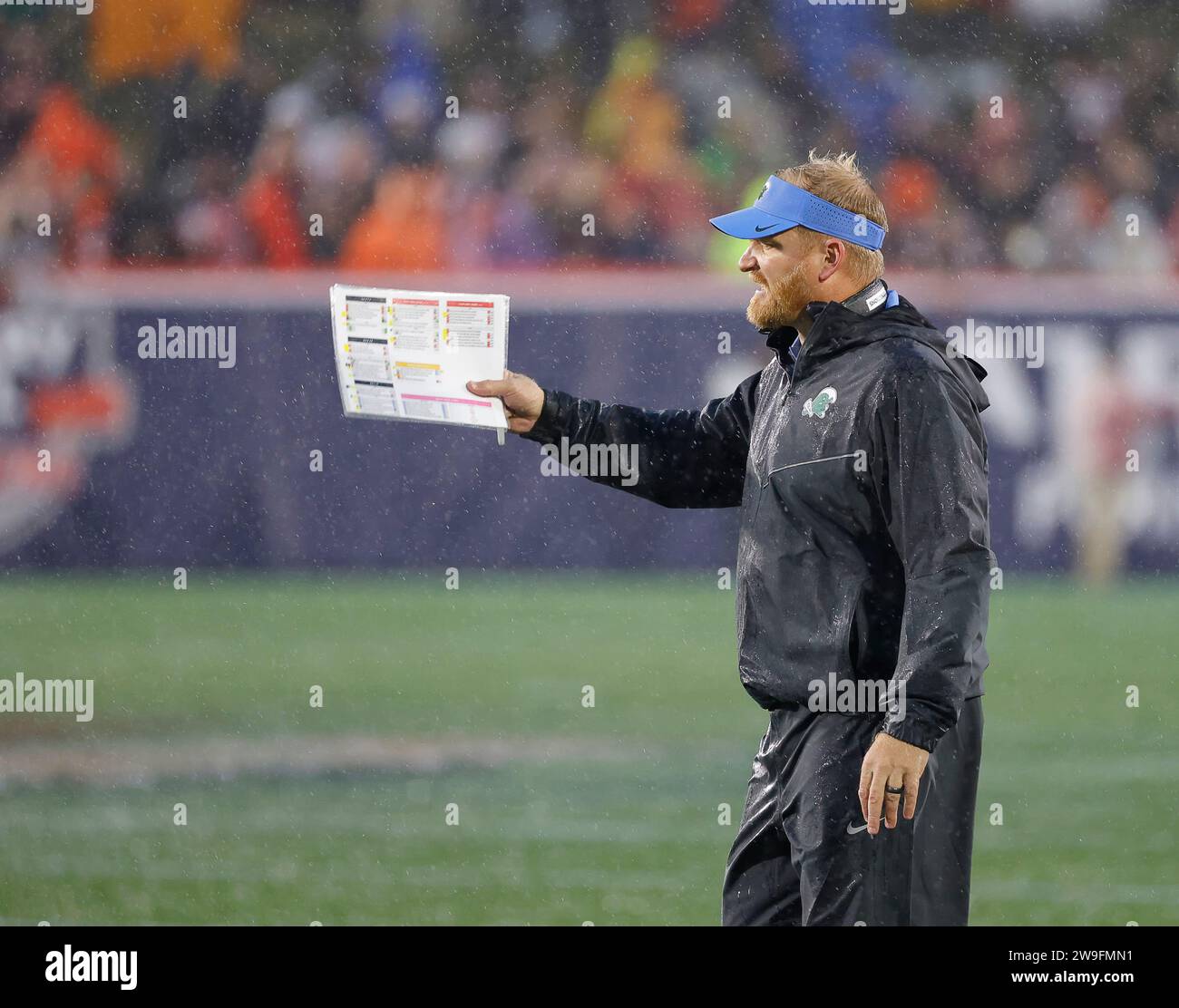 Annapolis, MD, USA. 27th Dec, 2023. Tulane Green Wave Head Coach Slade ...