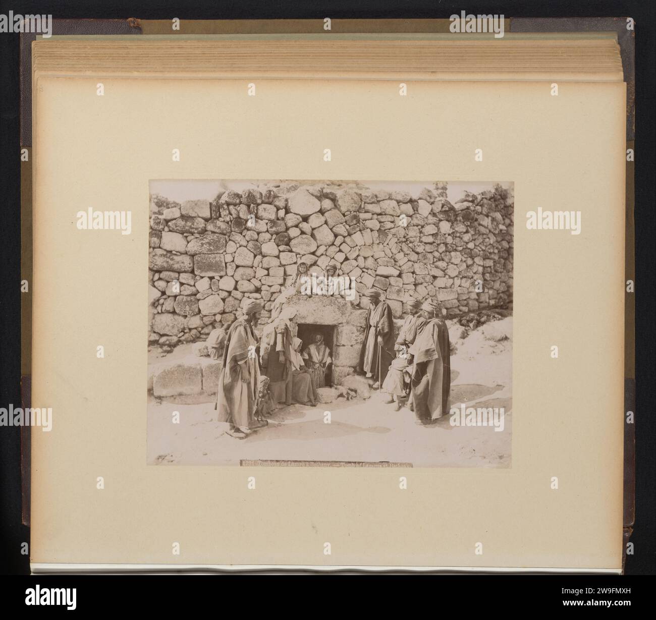 Graf van Lazarus in Al-Eizariya in Palestina, anonymous, 1851 - c. 1910 ...